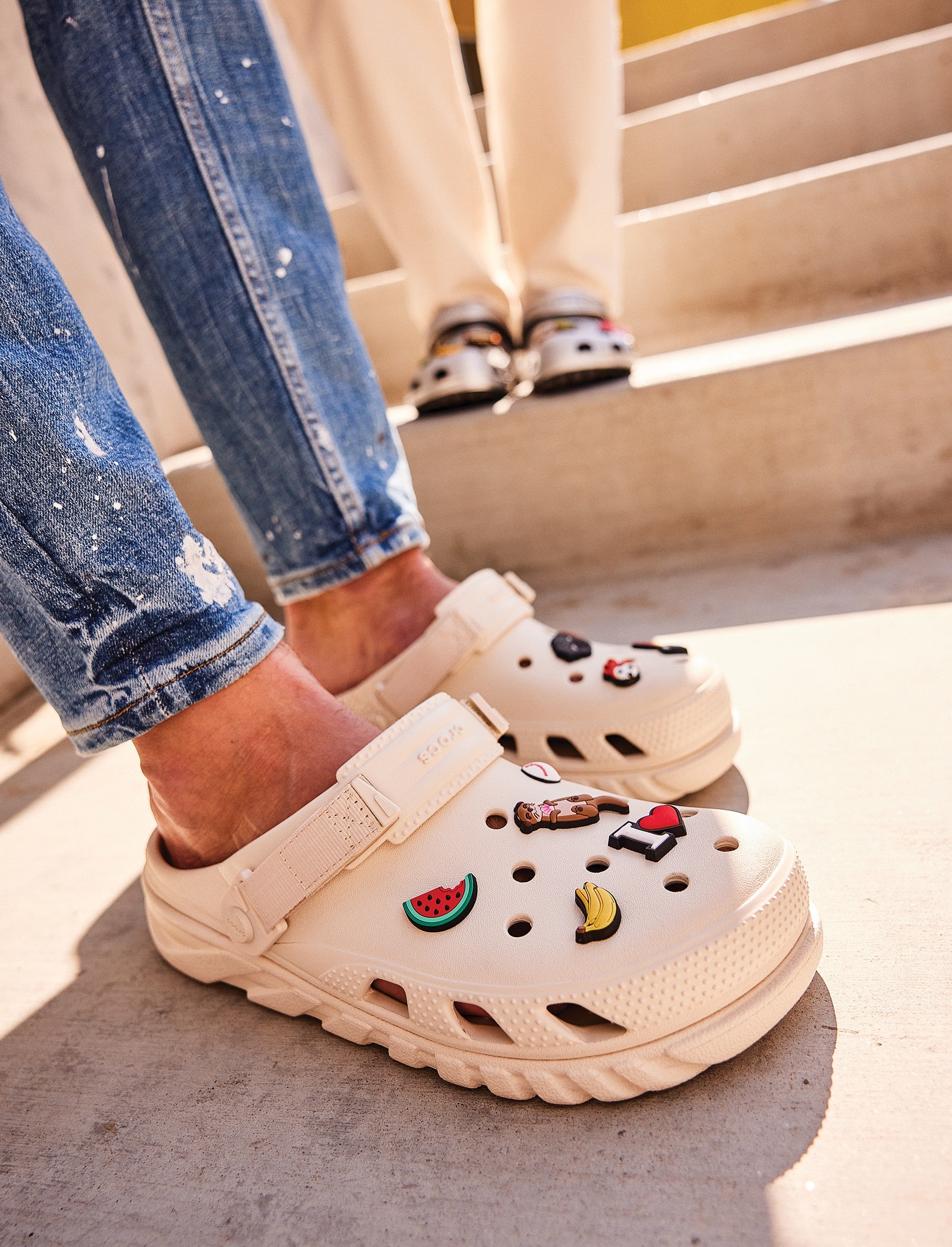 Crocs Duet Max II Clog - כפכפי קרוקס קלוג מעוצבות בסטריט-סטייל בצבע סט ...