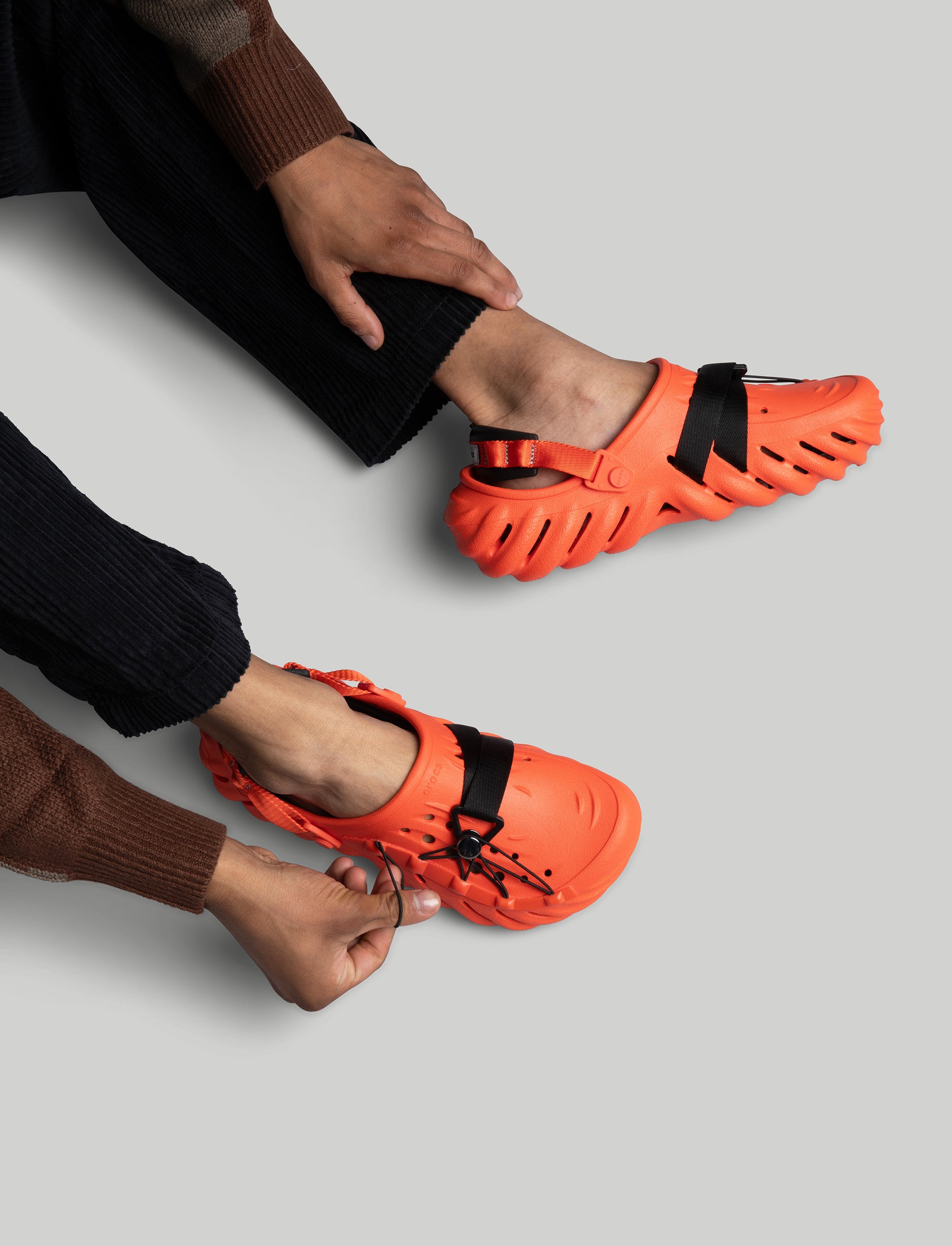 Crocs Echo Reflective Laces Clog - כפכפי קלוג אקו קרוקס בצבע אדום ...